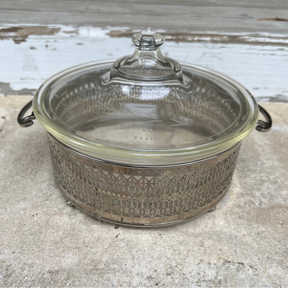 Pyrex | Kitchen | Very Early Pyrex Engraved Lid Casserole Dish With ...